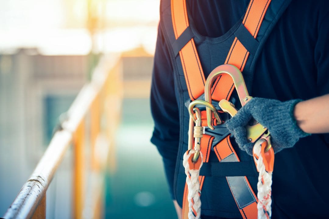 ᐈ ¿Qué es un arnés de seguridad y para qué sirve? | EESEA